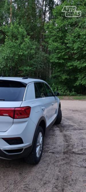 Balts Volkswagen T-Roc 2019 Pasvalys, ar dzinēja tilpumu 2.00 L un nobraukumu 80 tūkst. km par 15999 €, foto 6 vietnē AUTOMOTO.COM.LV