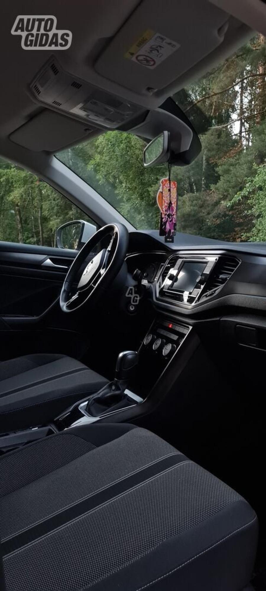 Balts Volkswagen T-Roc 2019 Pasvalys, ar dzinēja tilpumu 2.00 L un nobraukumu 80 tūkst. km par 15999 €, foto 8 vietnē AUTOMOTO.COM.LV