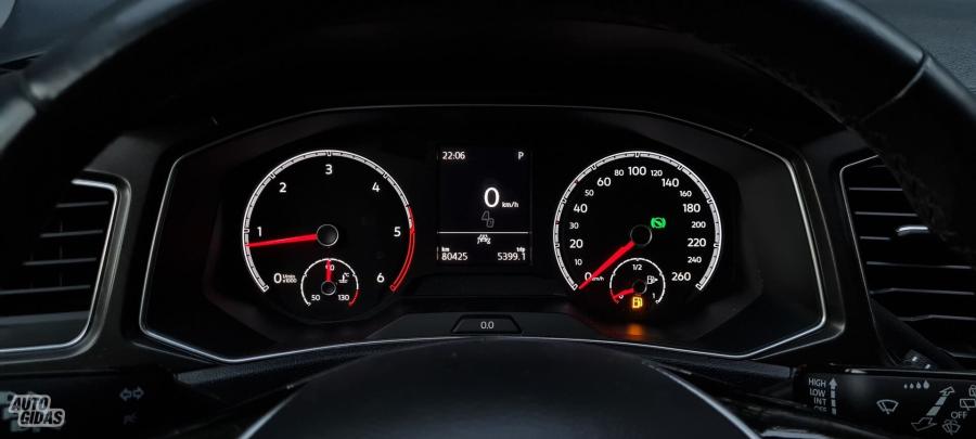 Balts Volkswagen T-Roc 2019 Pasvalys, ar dzinēja tilpumu 2.00 L un nobraukumu 80 tūkst. km par 15999 €, foto 13 vietnē AUTOMOTO.COM.LV