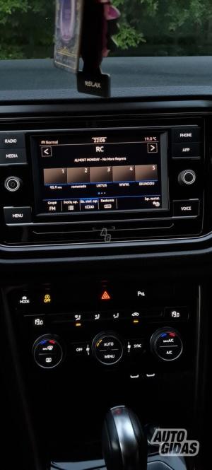 Balts Volkswagen T-Roc 2019 Pasvalys, ar dzinēja tilpumu 2.00 L un nobraukumu 80 tūkst. km par 15999 €, foto 14 vietnē AUTOMOTO.COM.LV