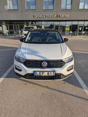 Balts Volkswagen T-Roc 2019 Viļņa, ar dzinēja tilpumu 2.00 L un nobraukumu 87 tūkst. km par 15990 €, foto 10 vietnē AUTOMOTO.COM.LV
