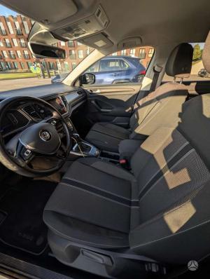 Balts Volkswagen T-Roc 2019 Viļņa, ar dzinēja tilpumu 2.00 L un nobraukumu 87 tūkst. km par 15990 €, foto 12 vietnē AUTOMOTO.COM.LV