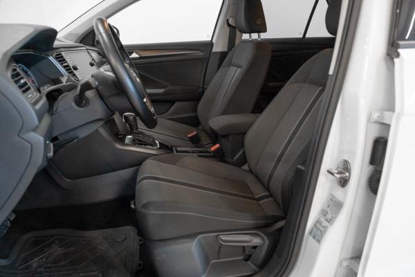 Фольксваген Ти-Рок 2019 в Вильнюс на AUTOMOTO.COM.LV Белый Фольксваген Ти-Рок 2019 в Вильнюс, объемом двигателя 1.50 л и пробегом 91 тыс. км за 17500 €, фото 8 на AUTOMOTO.COM.LV
