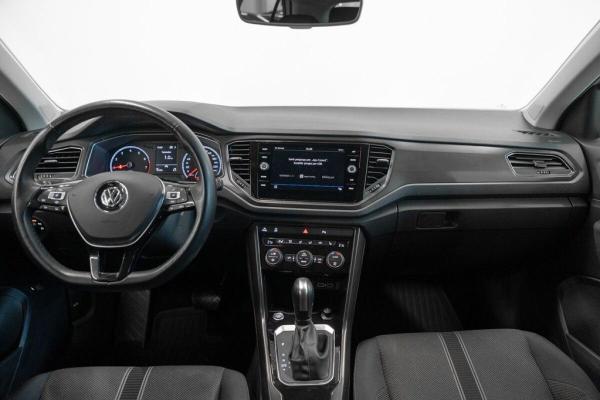 Фольксваген Ти-Рок 2019 в Вильнюс на AUTOMOTO.COM.LV Белый Фольксваген Ти-Рок 2019 в Вильнюс, объемом двигателя 1.50 л и пробегом 91 тыс. км за 17500 €, фото 9 на AUTOMOTO.COM.LV