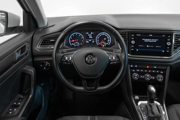 Фольксваген Ти-Рок 2019 в Вильнюс на AUTOMOTO.COM.LV Белый Фольксваген Ти-Рок 2019 в Вильнюс, объемом двигателя 1.50 л и пробегом 91 тыс. км за 17500 €, фото 10 на AUTOMOTO.COM.LV