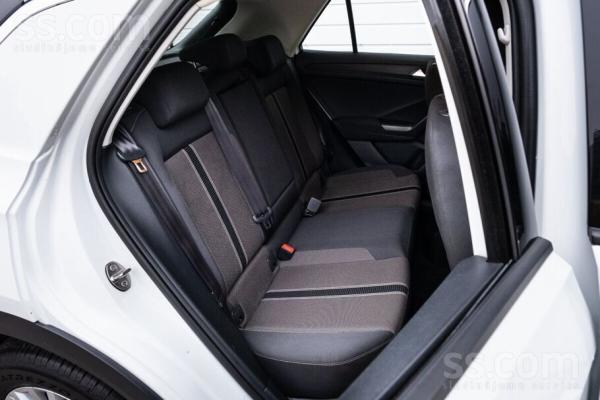 Balts Volkswagen T-Roc 2019 Rīga, ar dzinēja tilpumu 2.00 L un nobraukumu 161 tūkst. km par 14950 €, foto 8 vietnē AUTOMOTO.COM.LV