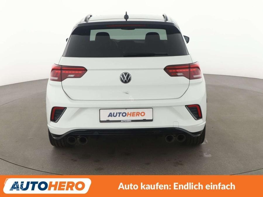 White Volkswagen T-Roc 2020 in Kaunas, with an engine capacity of 2.00 L and mileage of 38 thousand km for 32134 €, photo 5 on AUTOMOTO.COM.LV