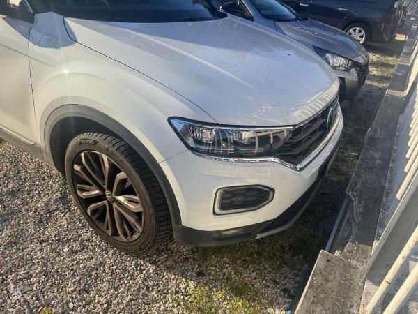 Balts Volkswagen T-Roc 2020 Utena, ar dzinēja tilpumu 1.60 L un nobraukumu 74 tūkst. km par 5250 €, foto 2 vietnē AUTOMOTO.COM.LV