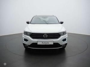 White Volkswagen T-Roc 2020 in Vilnius, with an engine capacity of 1.50 L and mileage of 129 thousand km for 18500 €, photo 3 on AUTOMOTO.COM.LV