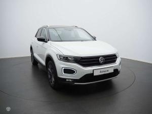 White Volkswagen T-Roc 2020 in Vilnius, with an engine capacity of 1.50 L and mileage of 129 thousand km for 18500 €, photo 4 on AUTOMOTO.COM.LV