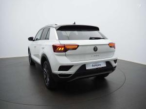 White Volkswagen T-Roc 2020 in Vilnius, with an engine capacity of 1.50 L and mileage of 129 thousand km for 18500 €, photo 7 on AUTOMOTO.COM.LV