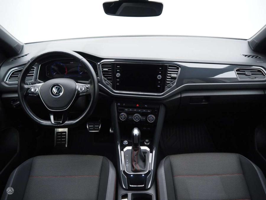 White Volkswagen T-Roc 2020 in Vilnius, with an engine capacity of 1.50 L and mileage of 129 thousand km for 18500 €, photo 16 on AUTOMOTO.COM.LV