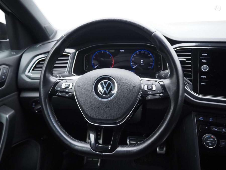 White Volkswagen T-Roc 2020 in Vilnius, with an engine capacity of 1.50 L and mileage of 129 thousand km for 18500 €, photo 20 on AUTOMOTO.COM.LV