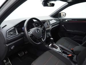 White Volkswagen T-Roc 2020 in Vilnius, with an engine capacity of 1.50 L and mileage of 129 thousand km for 18500 €, photo 22 on AUTOMOTO.COM.LV