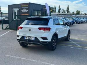 White Volkswagen T-Roc 2020 in Klaipeda, with an engine capacity of 2.00 L and mileage of 211 thousand km for 15500 €, photo 12 on AUTOMOTO.COM.LV