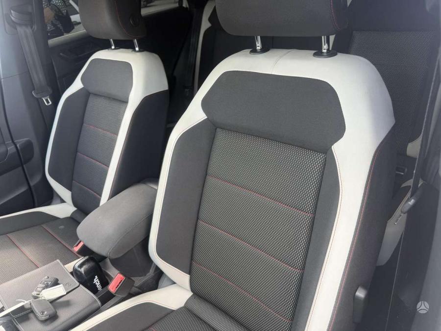 White Volkswagen T-Roc 2020 in Panevezys, with an engine capacity of 1.50 L and mileage of 154 thousand km for 16900 €, photo 25 on AUTOMOTO.COM.LV