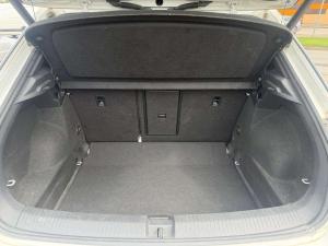 White Volkswagen T-Roc 2020 in Panevezys, with an engine capacity of 1.50 L and mileage of 154 thousand km for 16900 €, photo 30 on AUTOMOTO.COM.LV