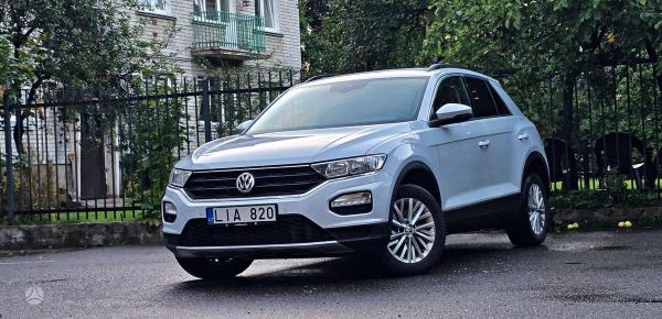Volkswagen T-Roc 2020 in Vilnius on AUTOMOTO.COM.LV White Volkswagen T-Roc 2020 in Vilnius, with an engine capacity of 1.97 L and mileage of 81 thousand km for 17900 €, photo 6 on AUTOMOTO.COM.LV