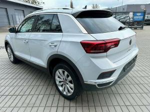 White Volkswagen T-Roc 2021 in Kaunas, with an engine capacity of 1.50 L and mileage of 180 thousand km for 17500 €, photo 5 on AUTOMOTO.COM.LV