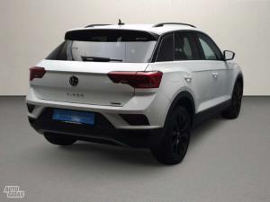 White Volkswagen T-Roc 2021 in Kaunas, with an engine capacity of 2.00 L and mileage of 18 thousand km for 30630 €, photo 2 on AUTOMOTO.COM.LV