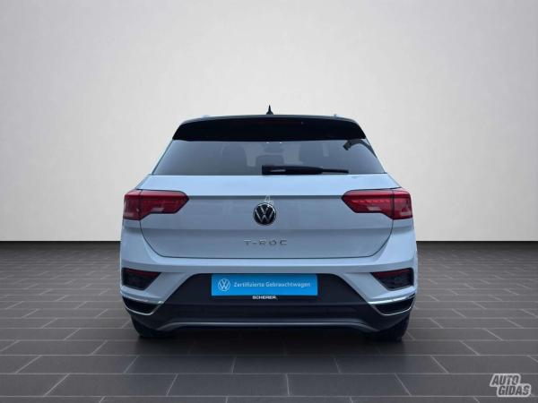 Balts Volkswagen T-Roc 2021 Kauņa, ar dzinēja tilpumu 1.50 L un nobraukumu 54 tūkst. km par 22091 €, foto 6 vietnē AUTOMOTO.COM.LV