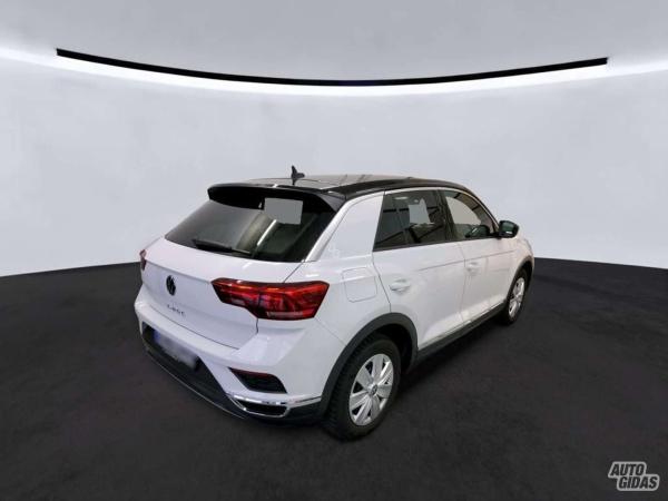 Balts Volkswagen T-Roc 2021 Kauņa, ar dzinēja tilpumu 1.50 L un nobraukumu 62 tūkst. km par 29008 €, foto 4 vietnē AUTOMOTO.COM.LV