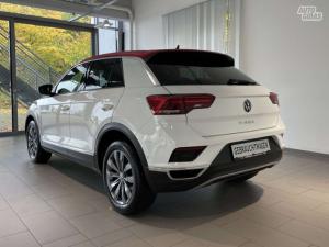 Balts Volkswagen T-Roc 2021 Kauņa, ar dzinēja tilpumu 1.50 L un nobraukumu 42 tūkst. km par 22905 €, foto 4 vietnē AUTOMOTO.COM.LV