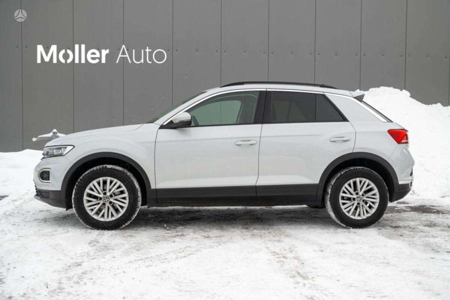 Balts Volkswagen T-Roc 2021 Viļņa, ar dzinēja tilpumu 1.50 L un nobraukumu 69 tūkst. km par 18500 €, foto 3 vietnē AUTOMOTO.COM.LV