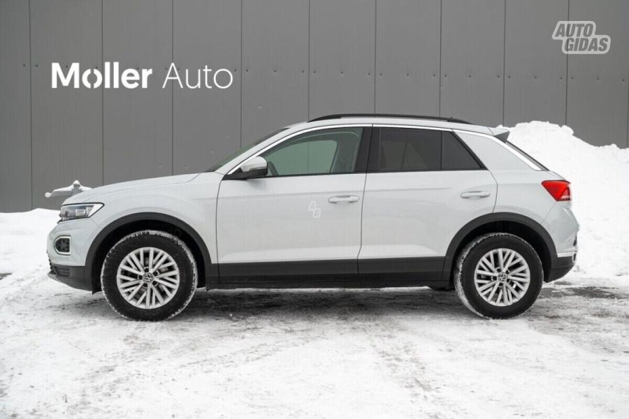 Balts Volkswagen T-Roc 2021 Viļņa, ar dzinēja tilpumu 1.50 L un nobraukumu 69 tūkst. km par 18500 €, foto 3 vietnē AUTOMOTO.COM.LV