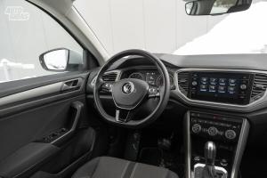 Balts Volkswagen T-Roc 2021 Viļņa, ar dzinēja tilpumu 1.50 L un nobraukumu 69 tūkst. km par 18500 €, foto 17 vietnē AUTOMOTO.COM.LV