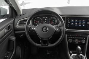 Balts Volkswagen T-Roc 2021 Viļņa, ar dzinēja tilpumu 1.50 L un nobraukumu 69 tūkst. km par 18500 €, foto 18 vietnē AUTOMOTO.COM.LV