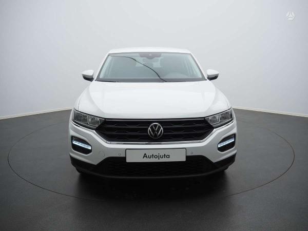 Balts Volkswagen T-Roc 2021 Viļņa, ar dzinēja tilpumu 1.00 L un nobraukumu 113 tūkst. km par 13400 €, foto 2 vietnē AUTOMOTO.COM.LV