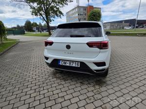 White Volkswagen T-Roc 2021 in Jelgava, with an engine capacity of 2.00 L and mileage of 188 thousand km for 16500 €, photo 6 on AUTOMOTO.COM.LV