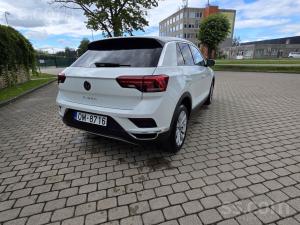 White Volkswagen T-Roc 2021 in Jelgava, with an engine capacity of 2.00 L and mileage of 188 thousand km for 16500 €, photo 7 on AUTOMOTO.COM.LV
