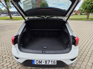 White Volkswagen T-Roc 2021 in Jelgava, with an engine capacity of 2.00 L and mileage of 188 thousand km for 16500 €, photo 10 on AUTOMOTO.COM.LV