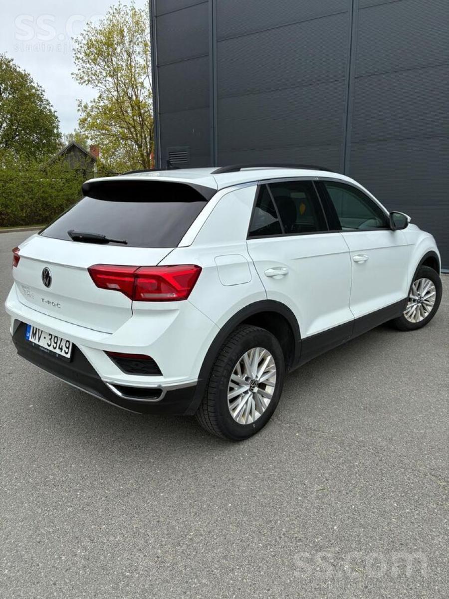 Balts Volkswagen T-Roc 2021 Rīga, ar dzinēja tilpumu 1.50 L un nobraukumu 229 tūkst. km par 11890 €, foto 4 vietnē AUTOMOTO.COM.LV
