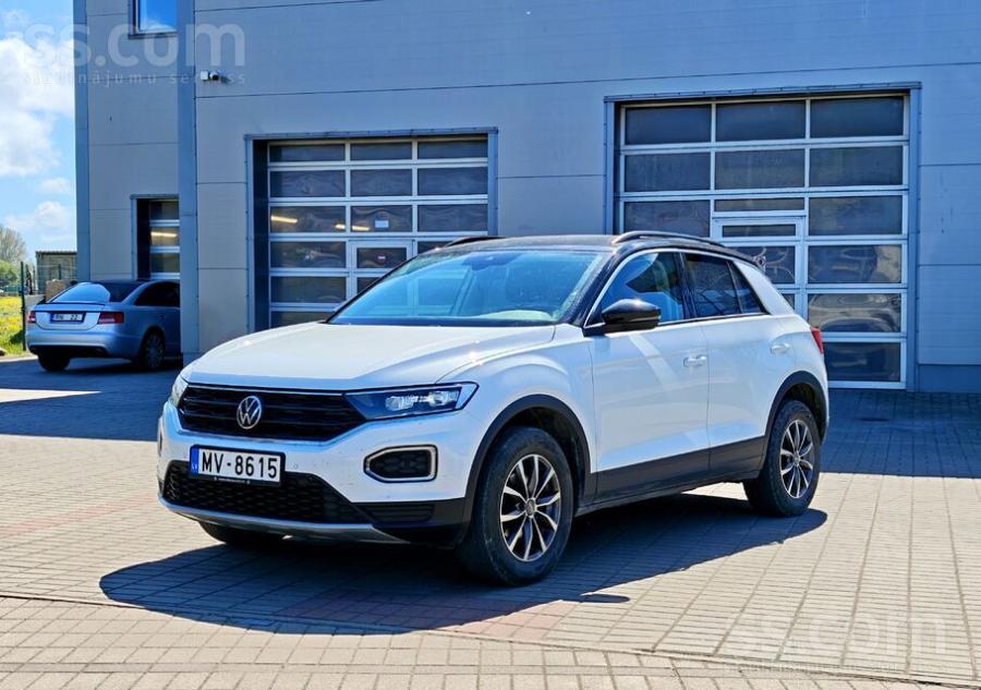 White Volkswagen T-Roc 2021 in Liepaja, with an engine capacity of 1.50 L and mileage of 73 thousand km for 19900 €, photo 1 on AUTOMOTO.COM.LV