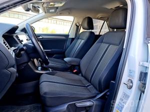 White Volkswagen T-Roc 2021 in Liepaja, with an engine capacity of 1.50 L and mileage of 73 thousand km for 19900 €, photo 10 on AUTOMOTO.COM.LV