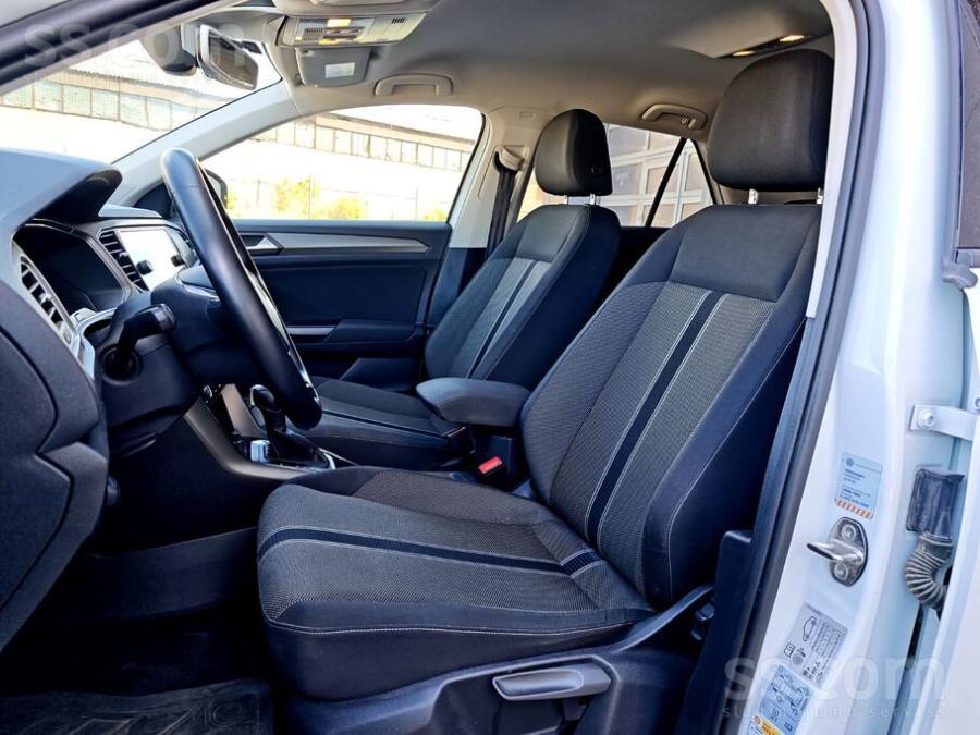 White Volkswagen T-Roc 2021 in Liepaja, with an engine capacity of 1.50 L and mileage of 73 thousand km for 19900 €, photo 10 on AUTOMOTO.COM.LV
