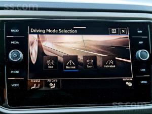 White Volkswagen T-Roc 2021 in Liepaja, with an engine capacity of 1.50 L and mileage of 73 thousand km for 19900 €, photo 20 on AUTOMOTO.COM.LV