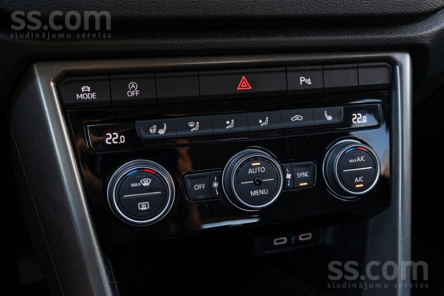 Balts Volkswagen T-Roc 2021 Rīga, ar dzinēja tilpumu 1.50 L un nobraukumu 51 tūkst. km par 19950 €, foto 15 vietnē AUTOMOTO.COM.LV