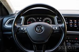 Balts Volkswagen T-Roc 2021 Rīga, ar dzinēja tilpumu 1.50 L un nobraukumu 51 tūkst. km par 19950 €, foto 22 vietnē AUTOMOTO.COM.LV