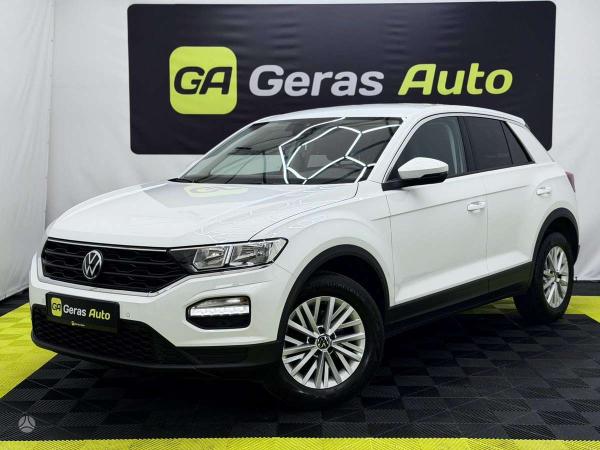 White Volkswagen T-Roc 2021 in Vilnius, with an engine capacity of 1.00 L and mileage of 79 thousand km for 13990 €, photo 1 on AUTOMOTO.COM.LV