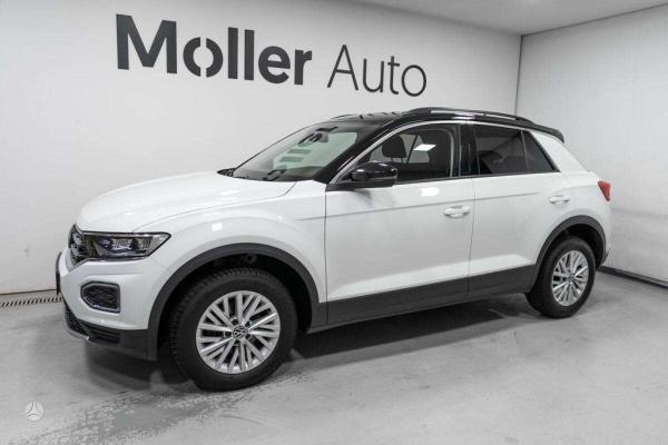 White Volkswagen T-Roc 2021 in Vilnius, with an engine capacity of 1.50 L and mileage of 70 thousand km for 19900 €, photo 2 on AUTOMOTO.COM.LV