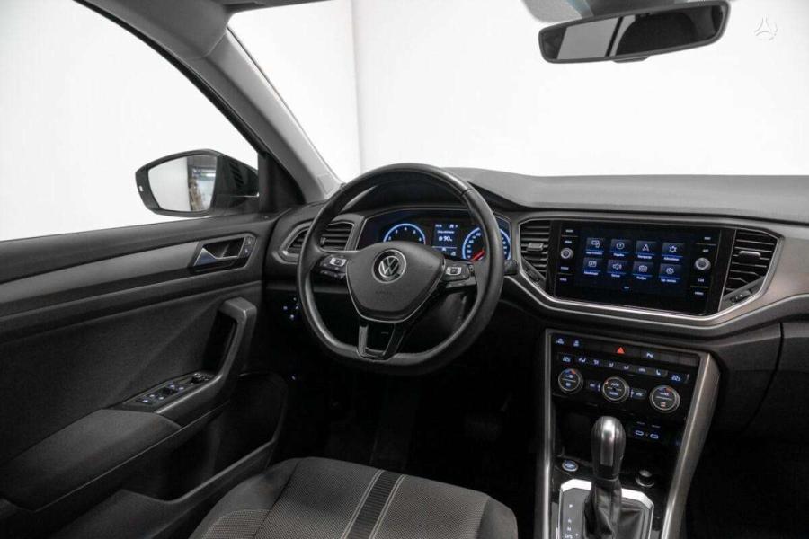 Balts Volkswagen T-Roc 2021 Viļņa, ar dzinēja tilpumu 1.50 L un nobraukumu 70 tūkst. km par 19900 €, foto 15 vietnē AUTOMOTO.COM.LV