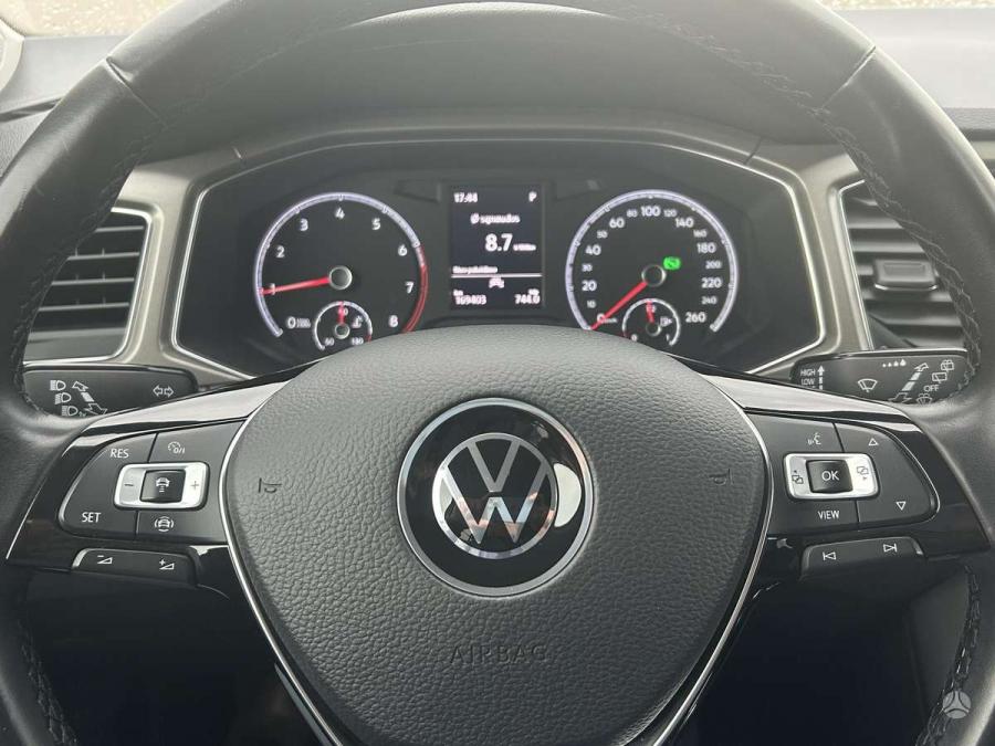 Balts Volkswagen T-Roc 2021 Viļņa, ar dzinēja tilpumu 1.50 L un nobraukumu 169 tūkst. km par 18000 €, foto 25 vietnē AUTOMOTO.COM.LV
