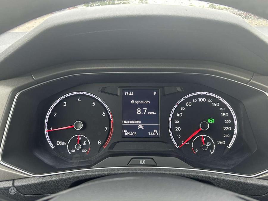 Balts Volkswagen T-Roc 2021 Viļņa, ar dzinēja tilpumu 1.50 L un nobraukumu 169 tūkst. km par 18000 €, foto 26 vietnē AUTOMOTO.COM.LV