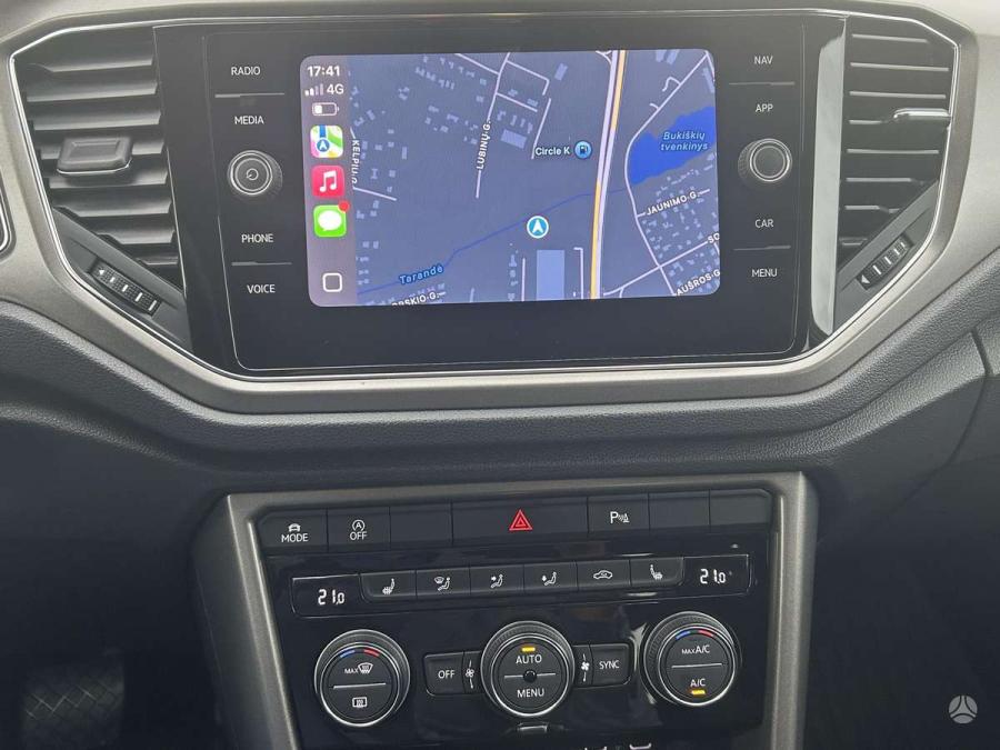 Balts Volkswagen T-Roc 2021 Viļņa, ar dzinēja tilpumu 1.50 L un nobraukumu 169 tūkst. km par 18000 €, foto 32 vietnē AUTOMOTO.COM.LV