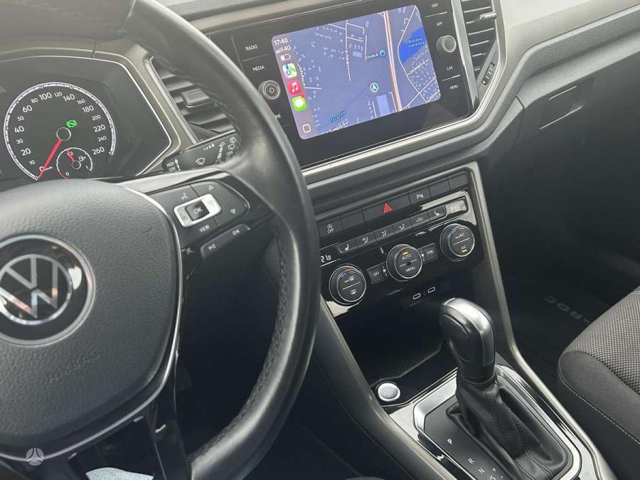 Balts Volkswagen T-Roc 2021 Viļņa, ar dzinēja tilpumu 1.50 L un nobraukumu 169 tūkst. km par 18000 €, foto 35 vietnē AUTOMOTO.COM.LV