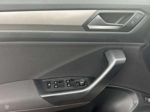 Balts Volkswagen T-Roc 2021 Viļņa, ar dzinēja tilpumu 1.50 L un nobraukumu 169 tūkst. km par 18000 €, foto 39 vietnē AUTOMOTO.COM.LV